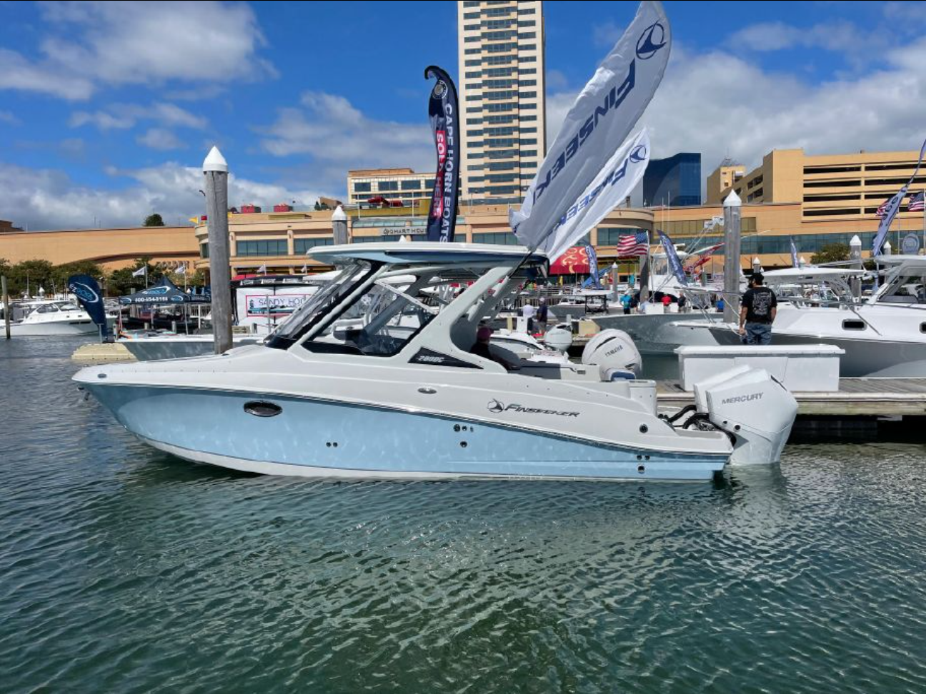 2024 FINSEEKER DC 280 - Miami Boat Place