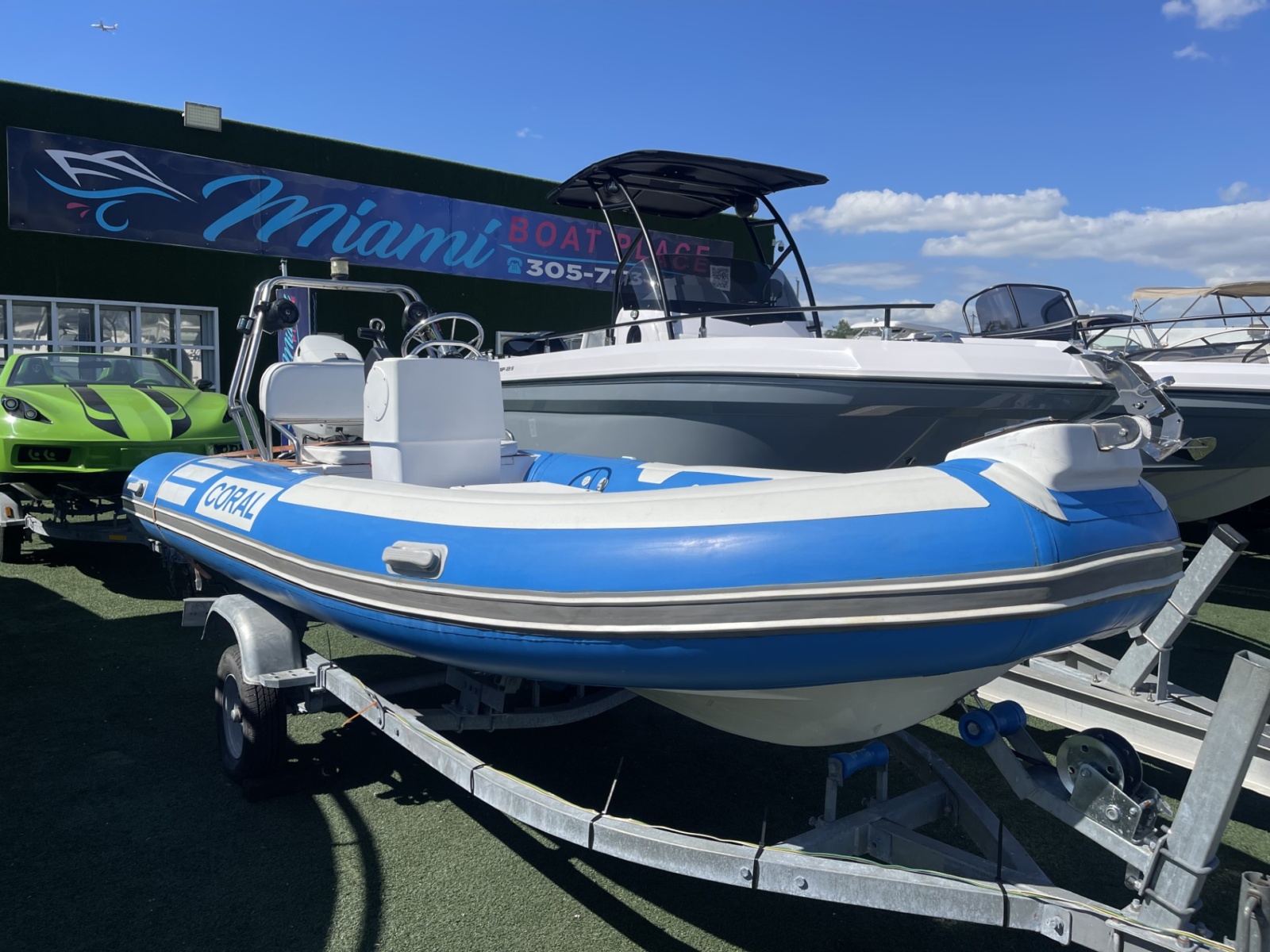 Dinghy - NEVER USED !!! - Miami Boat Place