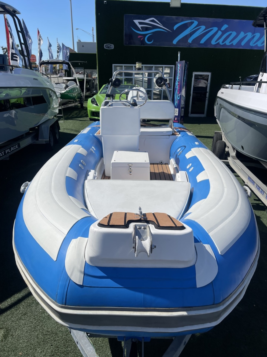 Dinghy - NEVER USED !!! - Miami Boat Place