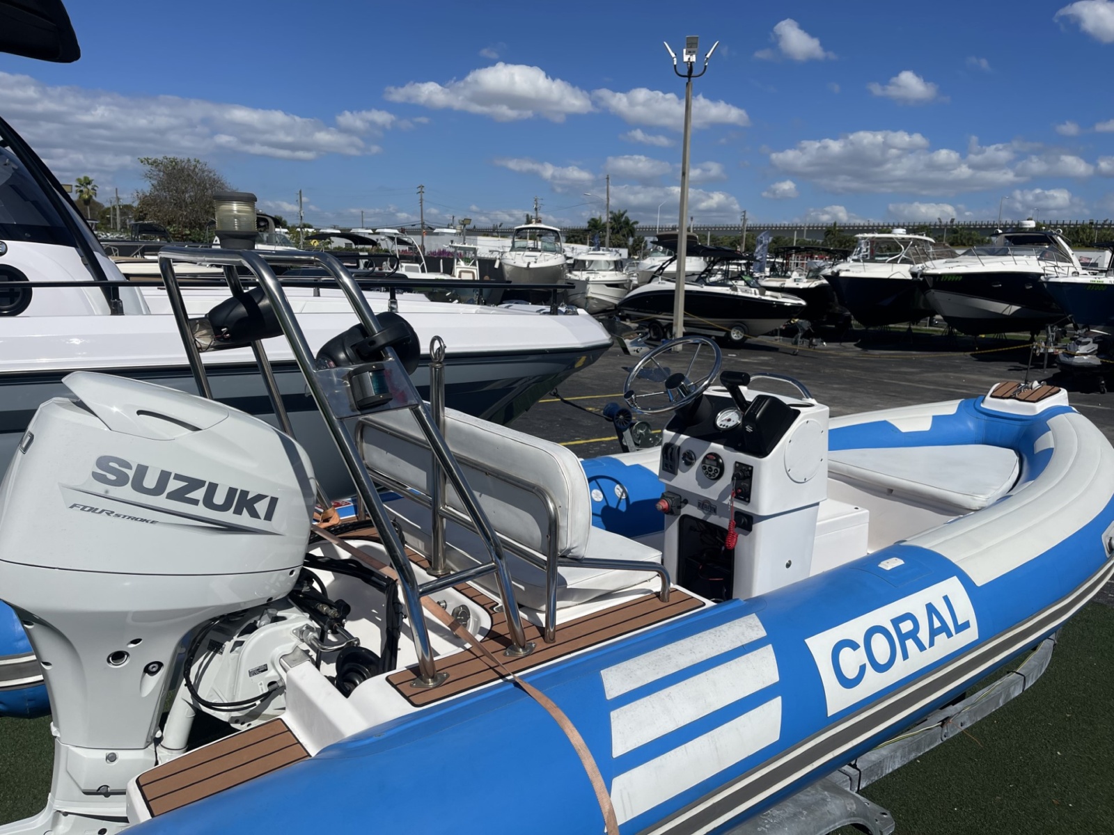 Dinghy - NEVER USED !!! - Miami Boat Place