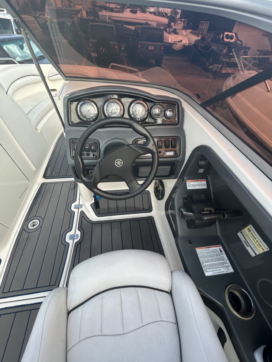 Yamaha Jet Boat SR-230 - Miami Boat Place