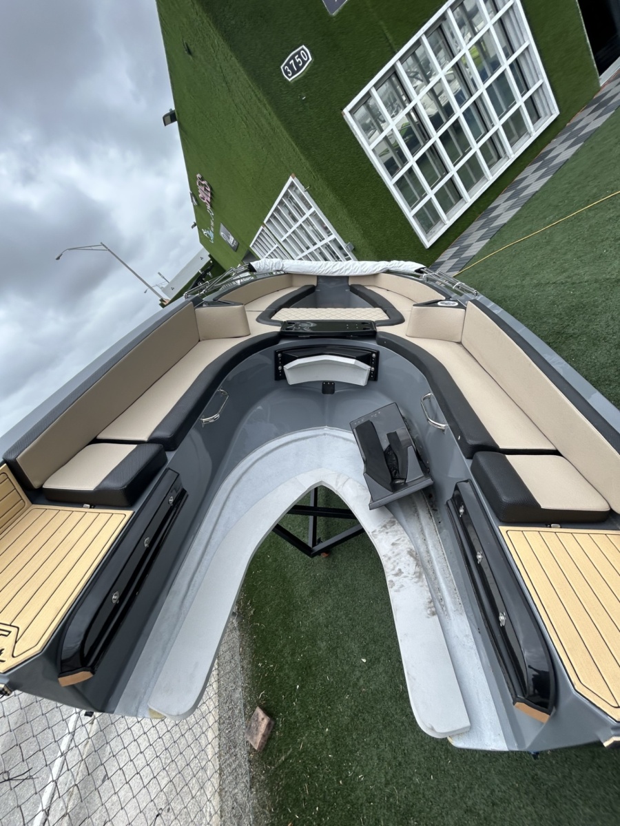 Wave Boat JETSKI insert - Miami Boat Place