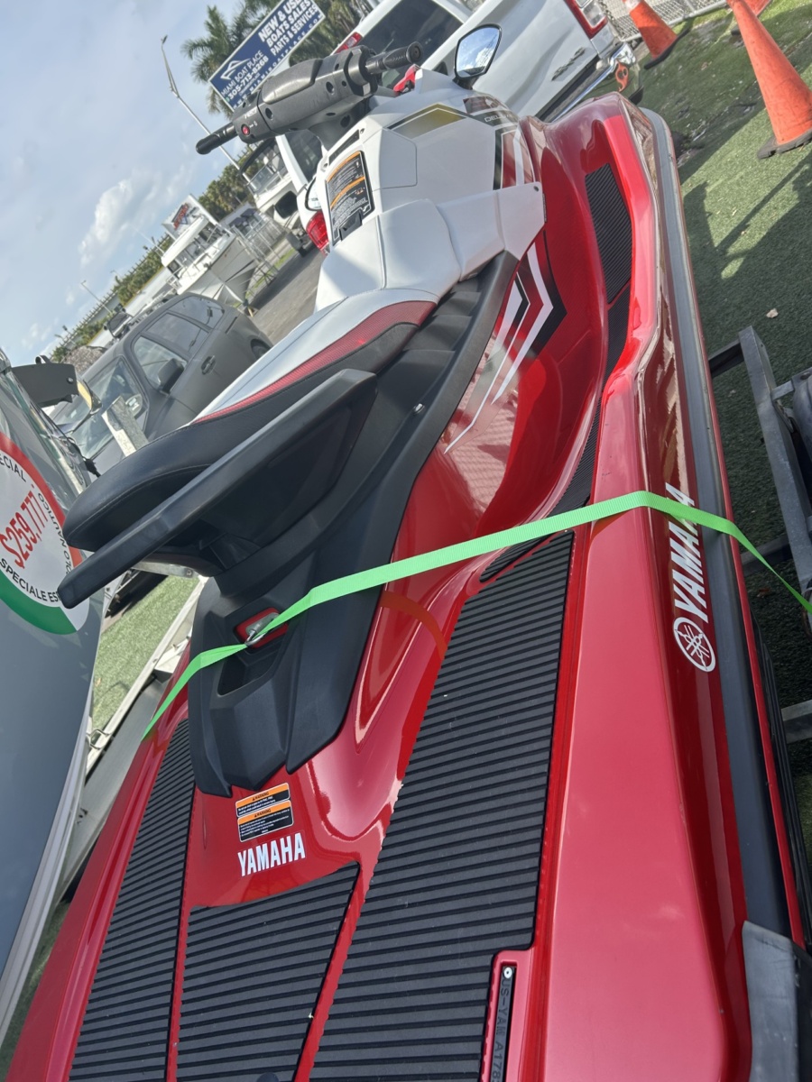 2019 Yamaha EX Deluxe Wave Runner - Miami Boat Place