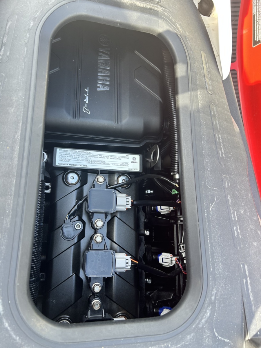 2019 Yamaha EX Deluxe Wave Runner - Miami Boat Place