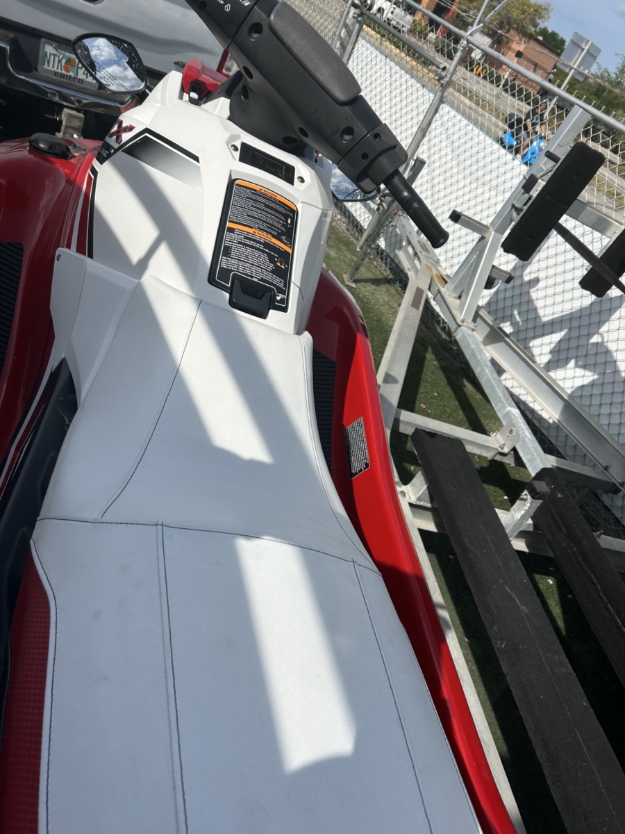 2019 Yamaha EX Deluxe Wave Runner - Miami Boat Place